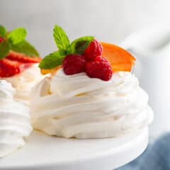 Easy Mini Pavlova Recipe - Belly Full