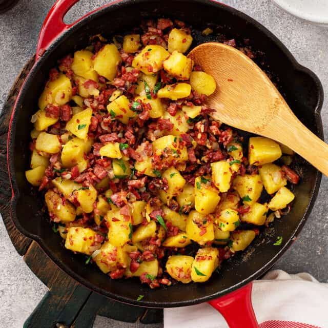Easy Corned Beef Hash Recipe - Belly Full