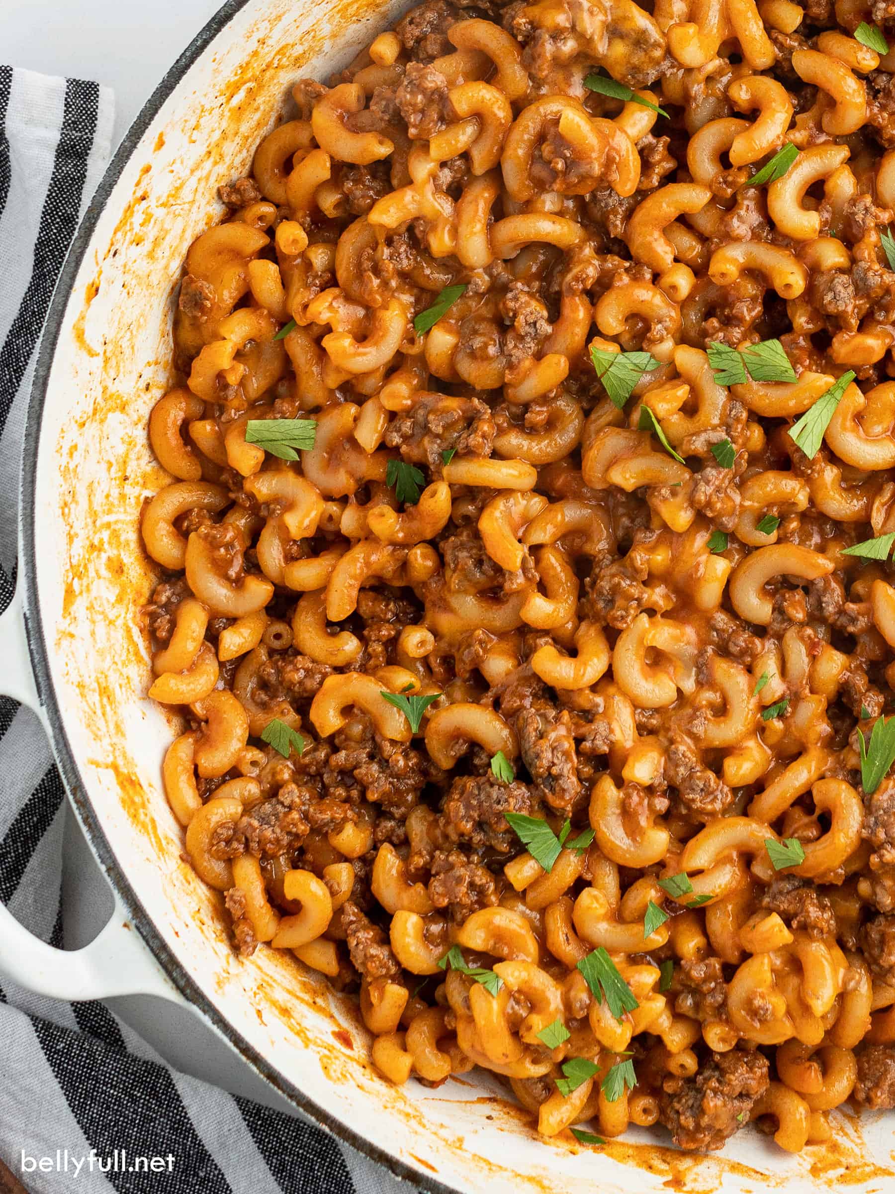 Easy Cheeseburger Macaroni {one pot} - Belly Full