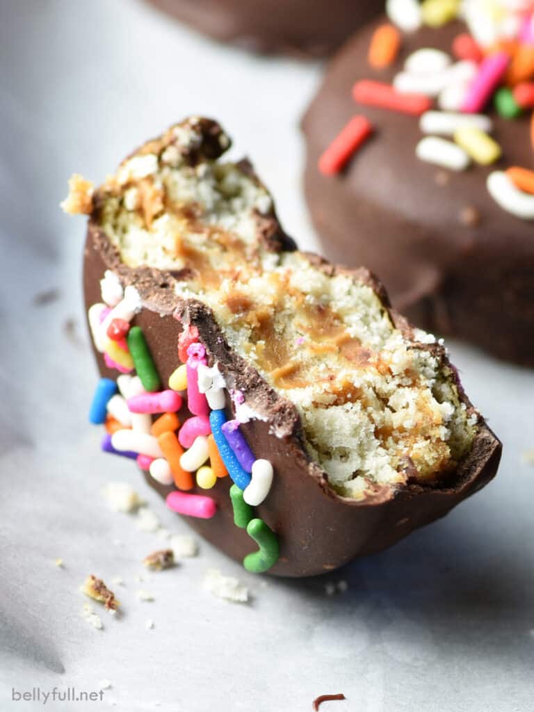 Easy Ritz Cracker Cookies {no bake} - Belly Full