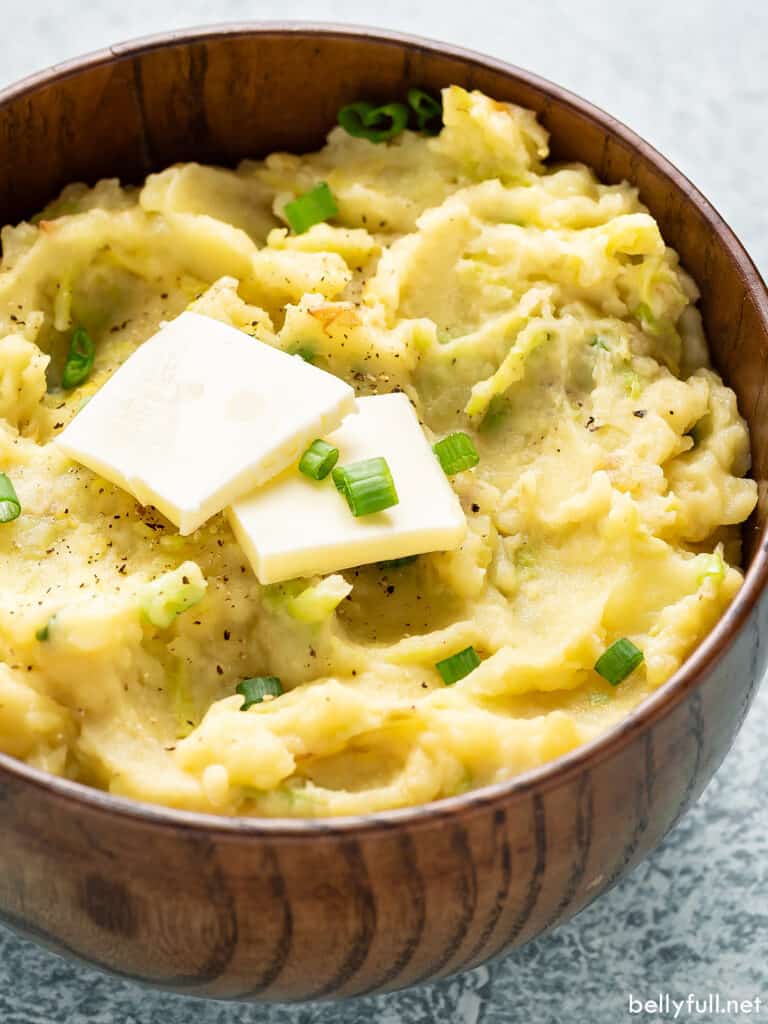 Easy Colcannon Recipe (Irish Mashed Potatoes) - Belly Full