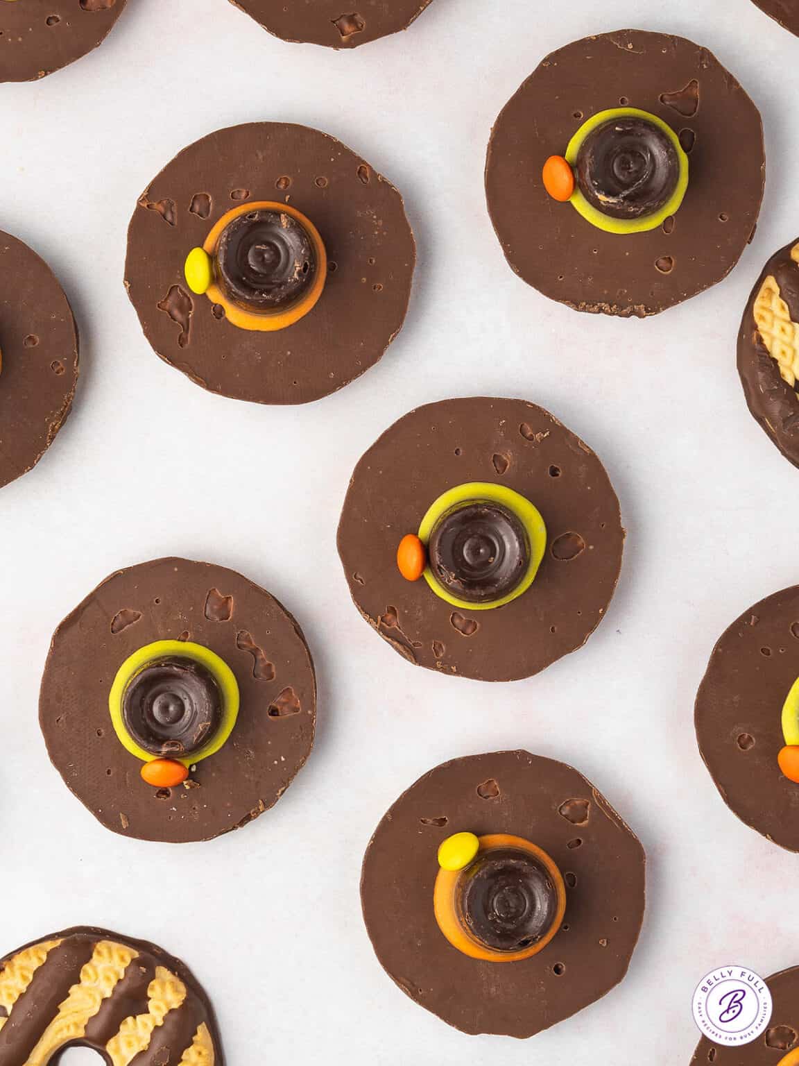 Pilgrim Hat Cookies {No Bake, 4 Ingredients} - Belly Full