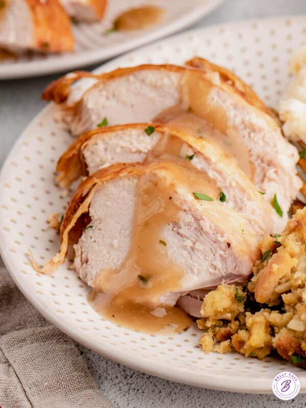 Easy Roast Turkey (Thanksgiving Turkey Recipe) - Belly Full