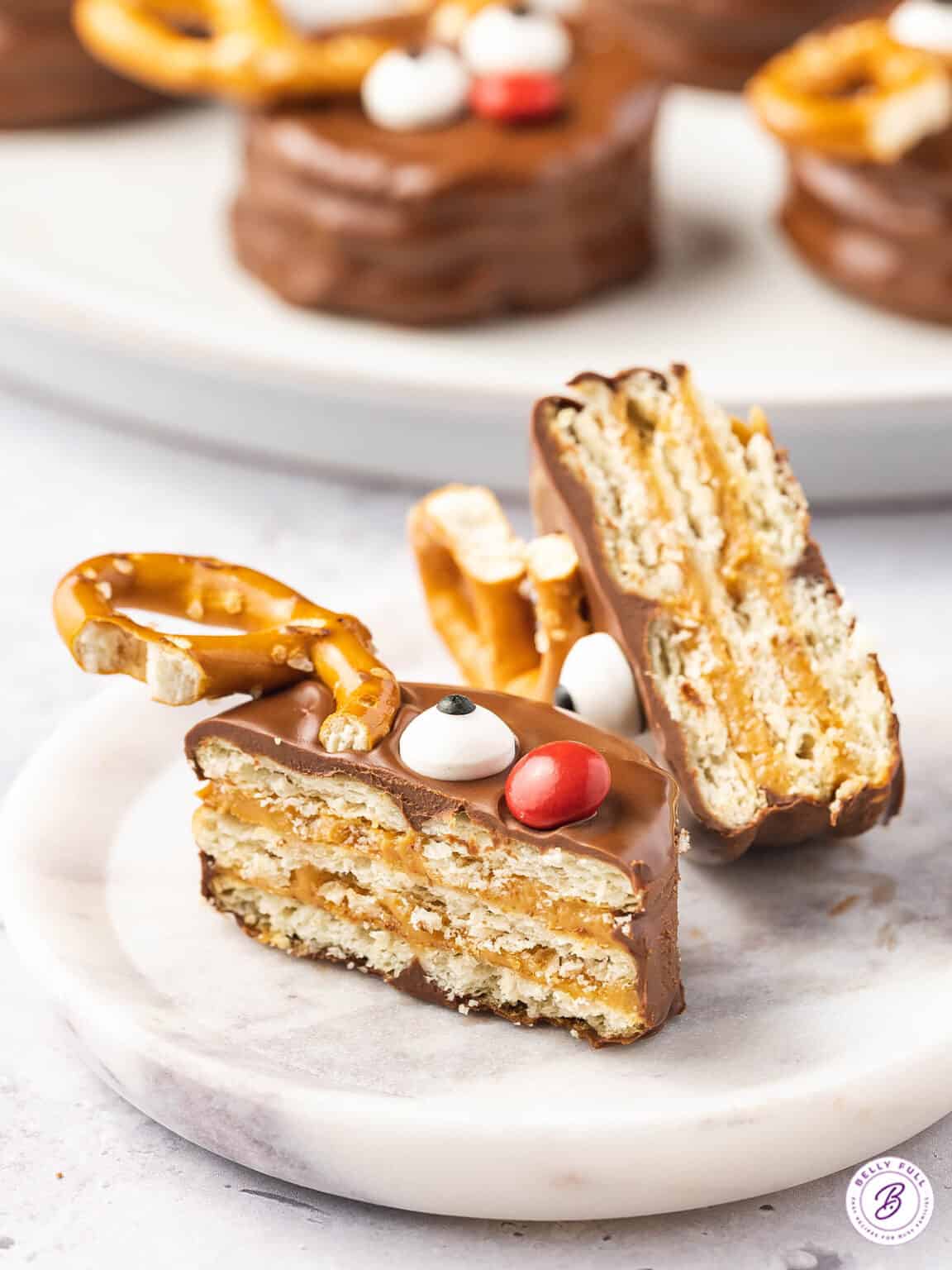 Christmas Reindeer Ritz Cracker Cookies - Belly Full