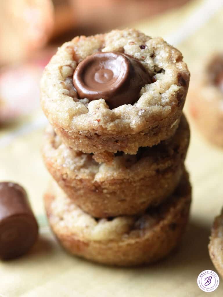 Praline Rolo Cups {4-ingredients} - Belly Full