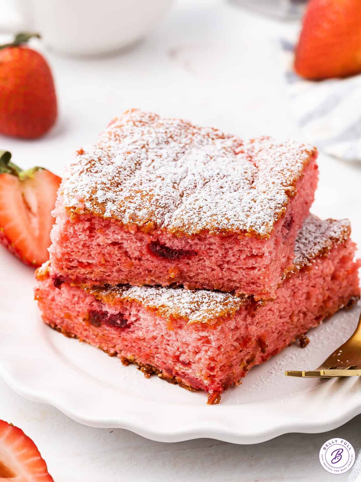 3 Ingredient Strawberry Cake - Belly Full