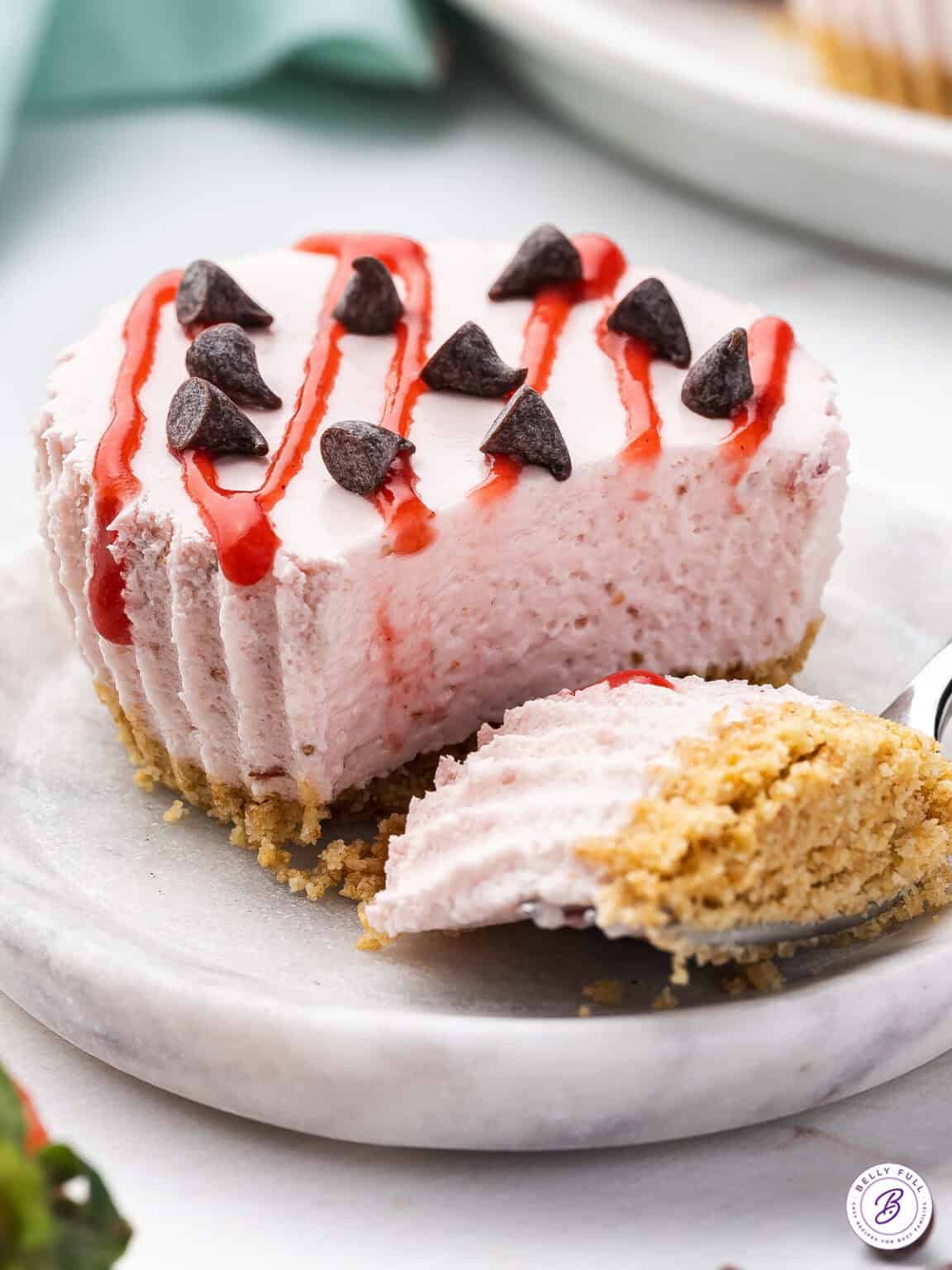 No Bake Mini Strawberry Cheesecakes l Belly Full