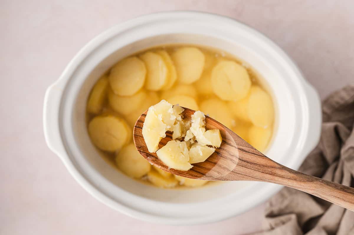 Crockpot Mashed Potatoes | Belly Full