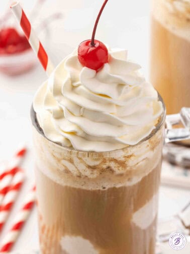 Boozy Root Beer Float l Belly Full